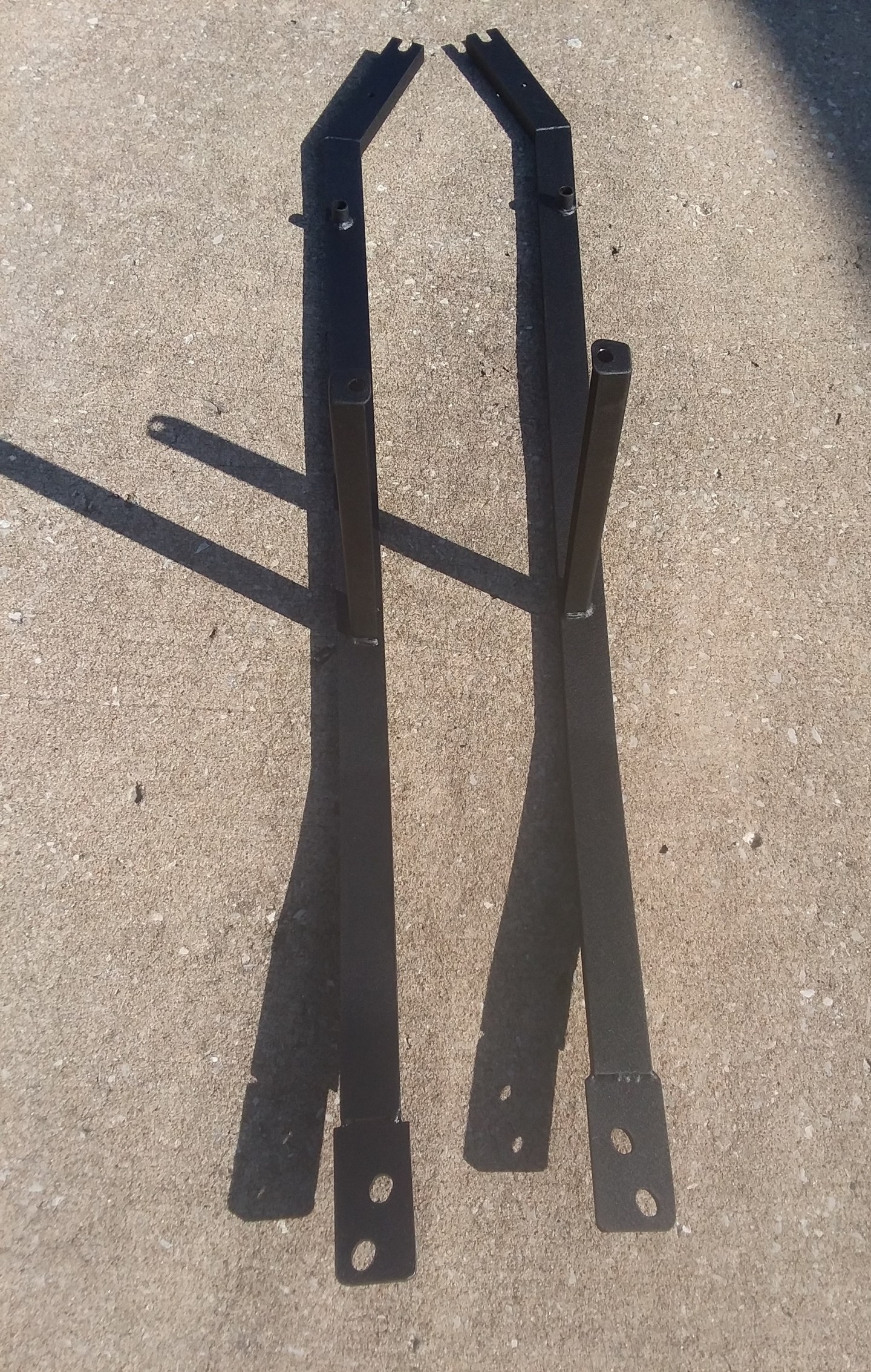 US 2005-2009 Black Powder-Coated Support Bars – Mustang Support Bars ...